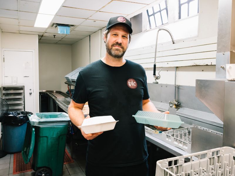 Serving Up Sustainability at Burwash Dining Hall » Victoria University